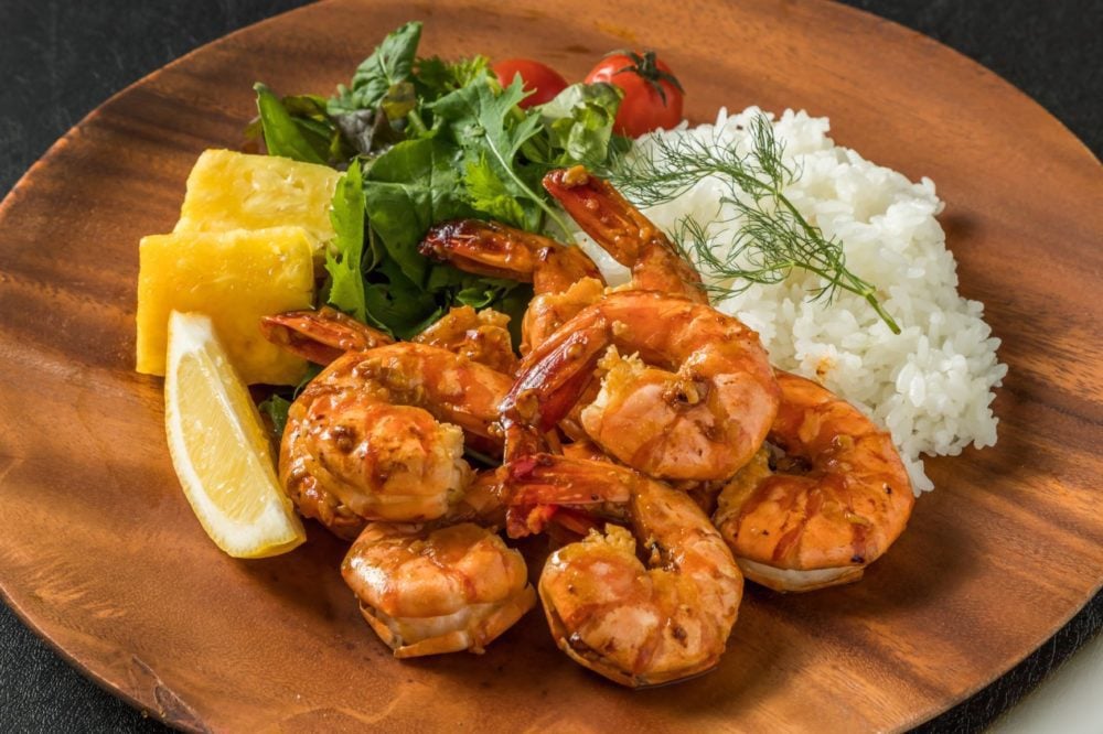 How to Make Hawaiian Shrimp - The Kitchen Community
