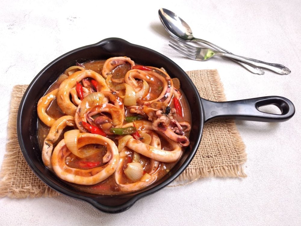 How To Cook Calamari - The Kitchen Community