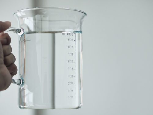 How Many Ounces in a Quart? - The Kitchen Community