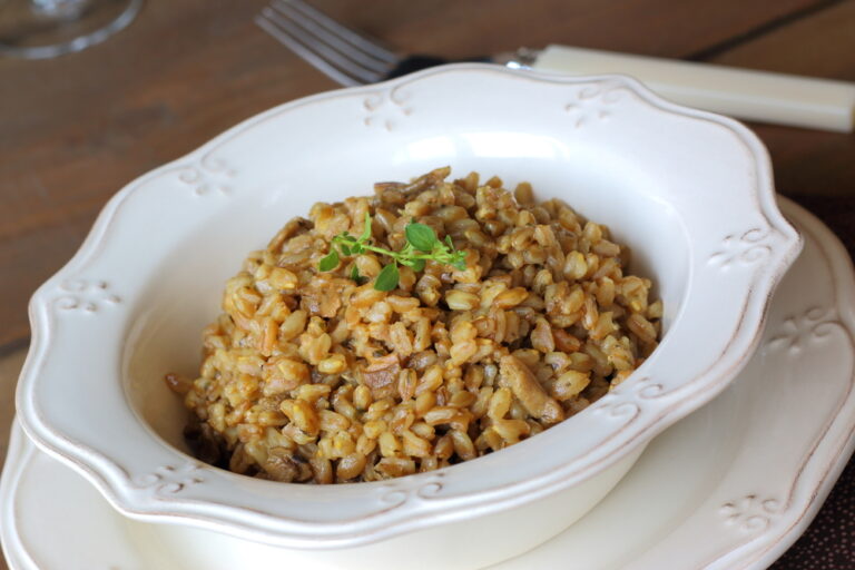 Creamy Cheesy Farro - The Kitchen Community