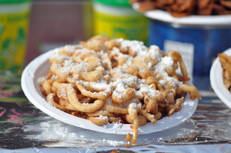 How to Make Funnel Cake Fries - The Kitchen Community