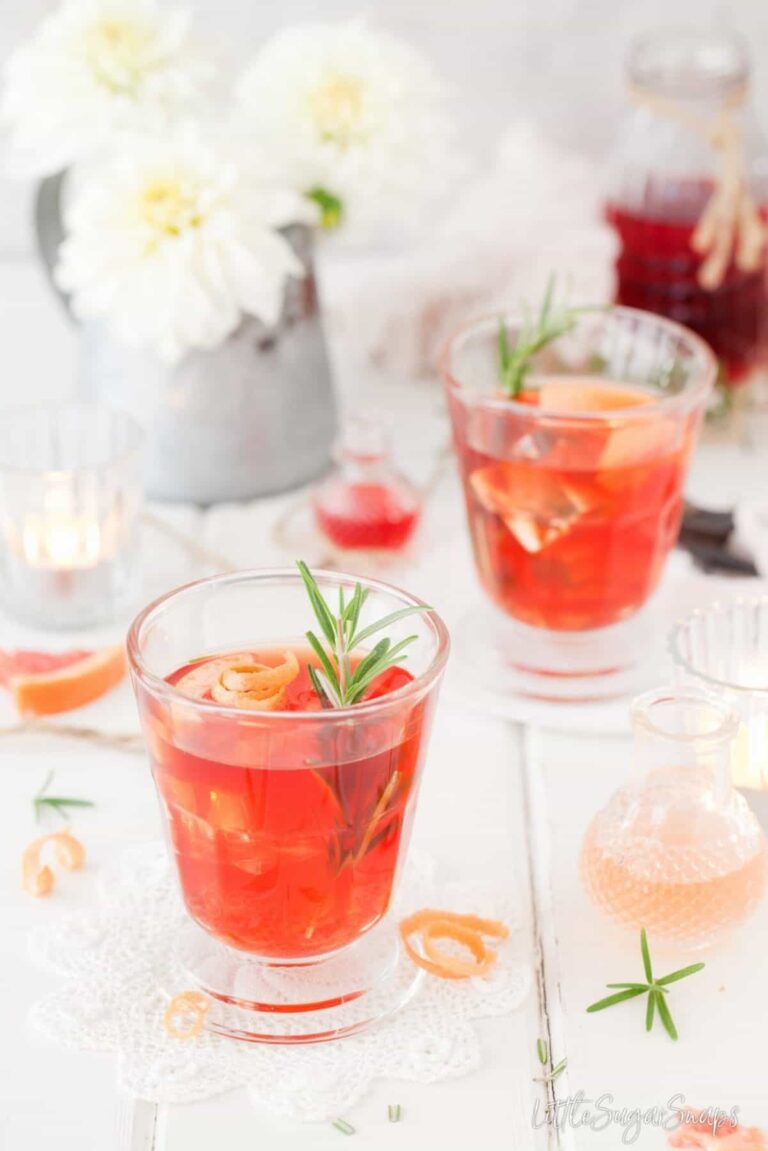 Our Best Grapefruit Cocktails - The Kitchen Community
